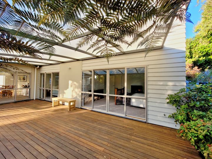 Hosts On The Coast Sunny Serenity On Heritage - Whitianga