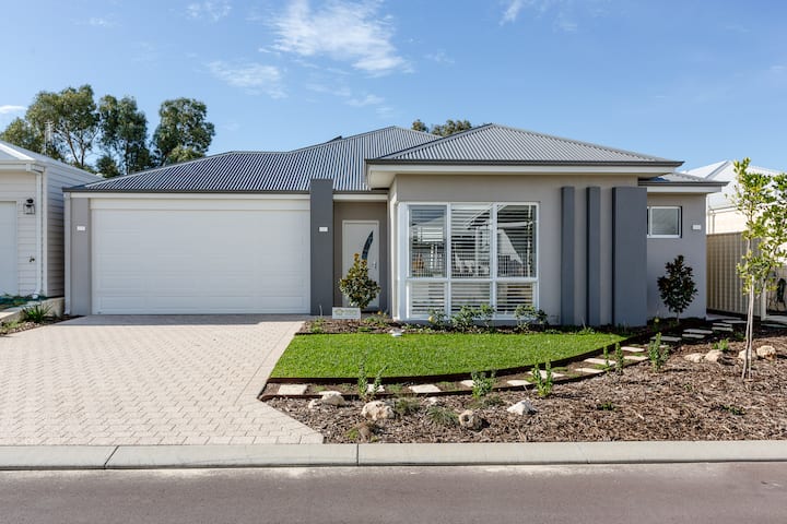 Casasandra - Perfectly Located Tasteful Charm - Dunsborough