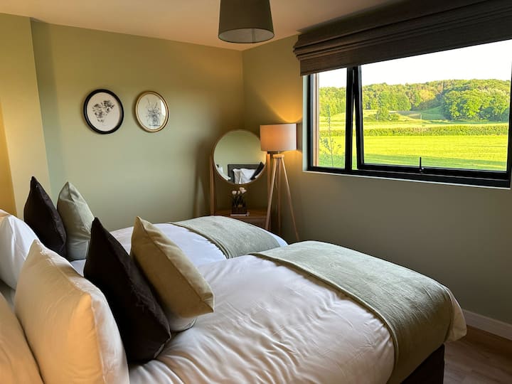 Unbox At Poplar Tree: Willow - Durham