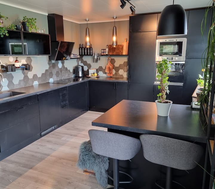 Hovedetasje I Bolighus, Ett Plan - Alta