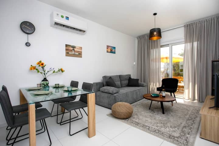 Oasis-amazing Location, Sea View, Stylish Apartmen - Pafos