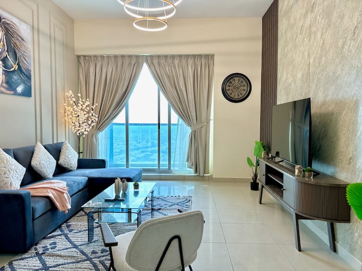 Skyline View: Premium Apartment - Dubai Marina