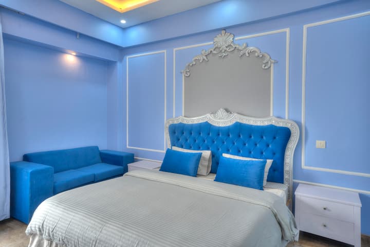 Modern Serviced 1bhk Apt In Central Ggn W/balcony - Gurugram