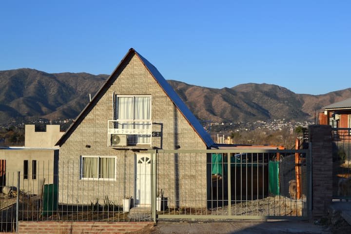 Casa Del Lago "Cabaña" - Cosquín