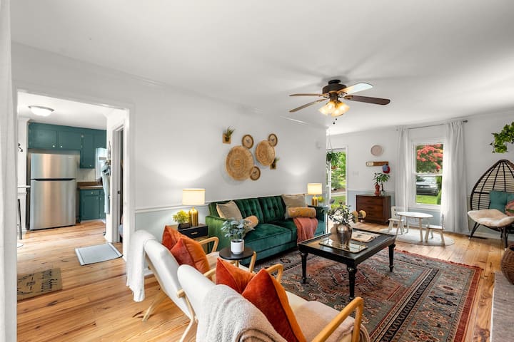 Summer Special! Magnolia Manor In Downtown Apex! - Apex, NC
