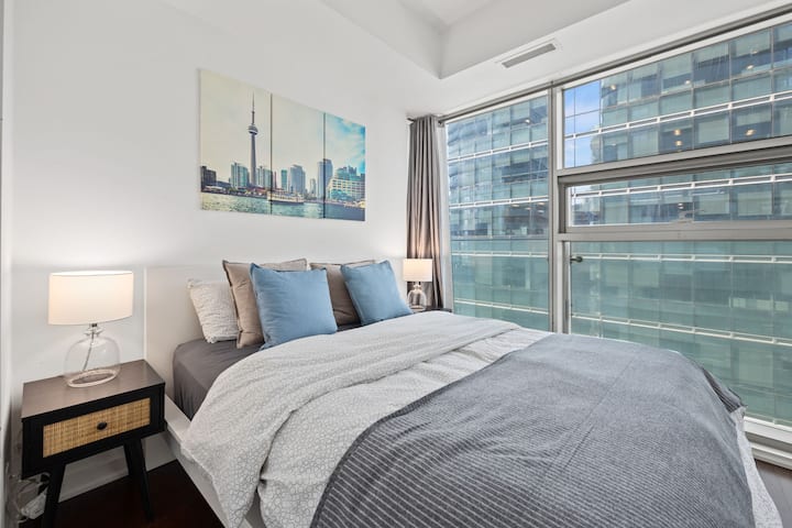 Gorgeous 1 Bedroom Condo - Jays, Mtcc, Downtown - Toronto, ON