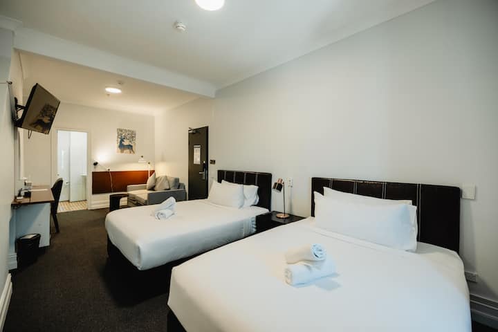 Newtowncozystays - Deluxe Ensuite Bedroom - Sydney