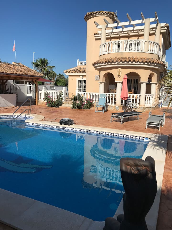 Villa Mit Privatpool - Dolores