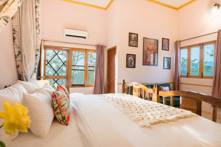 Seclude Nahan - Maharani Room - Nahan