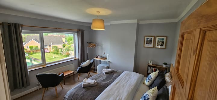 Comfortable Room With Stunning Views - Abergavenny