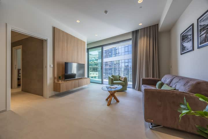 1br Mercury Towers | 7th Floor, Central Location - Malta