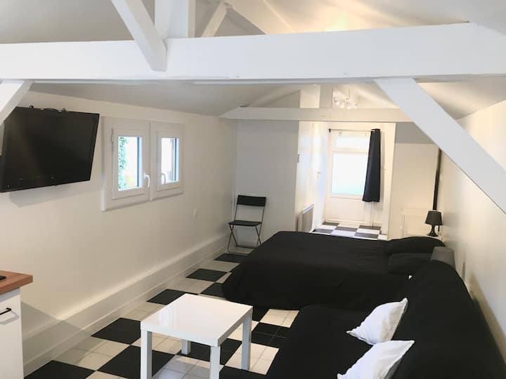 Un Chalet En Ville - Yerres