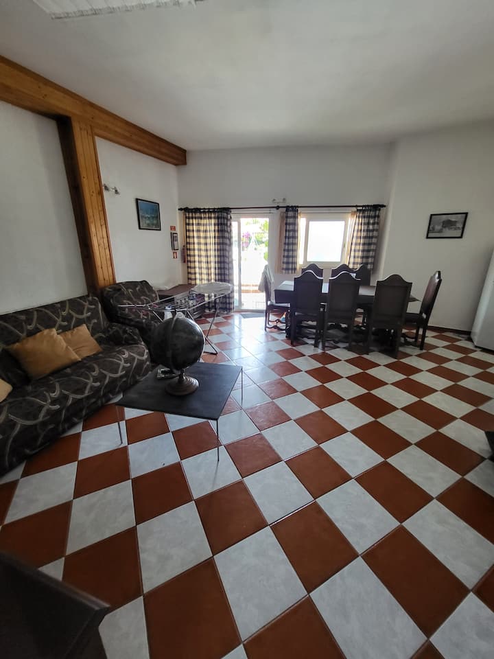 Casa De Ferias T2 Com Piscina - Apúlia