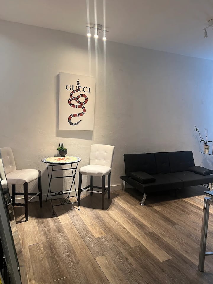 Walkto Ocean Dr/nodeposit/sleep4 - South Beach, FL