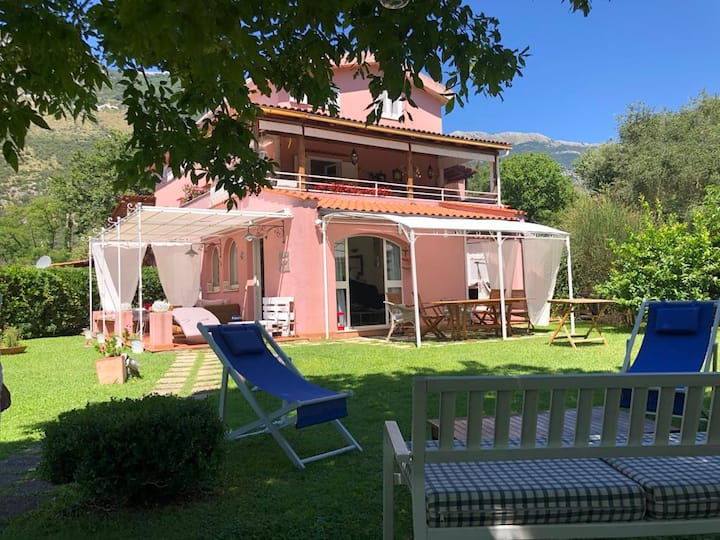 Villino A Maratea Ampio Giardino - Maratea