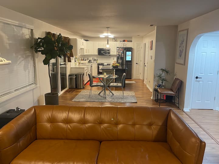 Charming 3-bedroom Retreat In Avon, In - Avon, IN