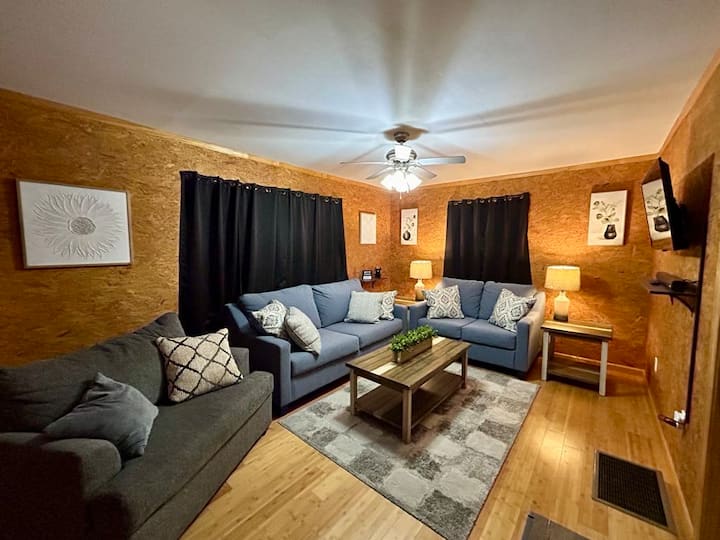 *Convenient | Downtown-river-casino-semo-hospital - Cape Girardeau, MO