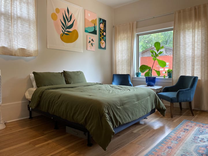 Cozy Private Guest Room - Nashville, TN