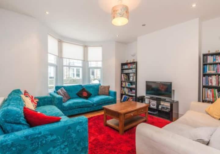 Flat B, 18 Suunyside Road - Brean