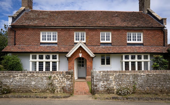 Luxury Boltholes | Brambling Lodge - Midhurst