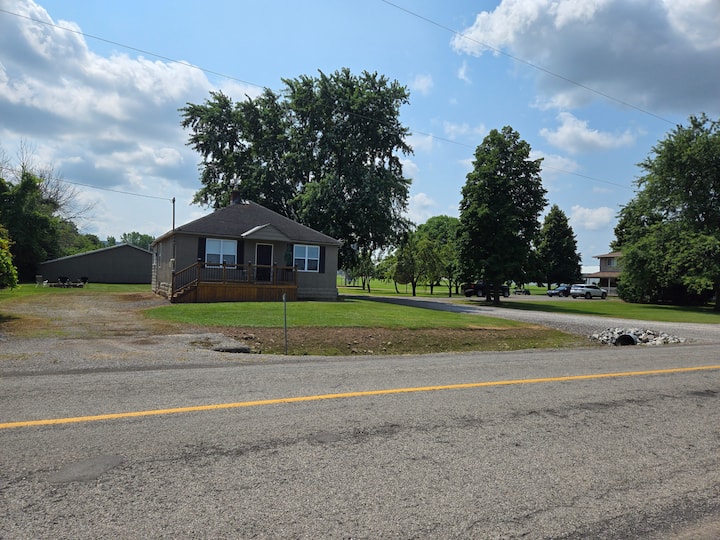 Farm Cottage In Wine Country - Beamsville