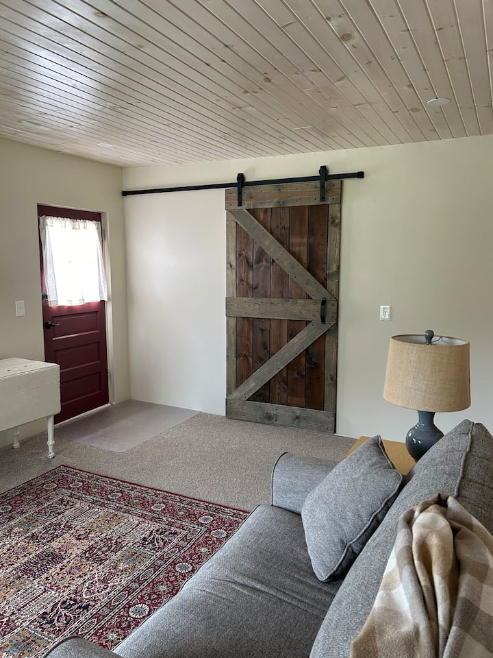 Private Home On A Gravel Road - Atwood Lake, OH