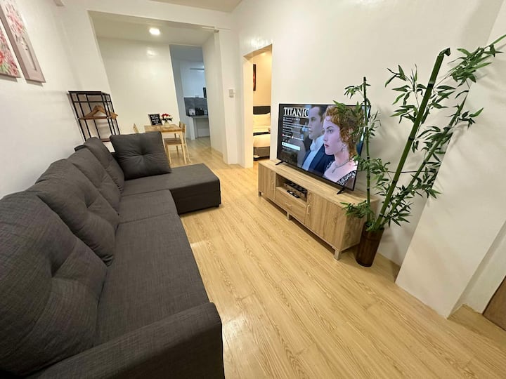 Angelica - Modern And Relaxing Home For 1-6 Guests - Legazpi City