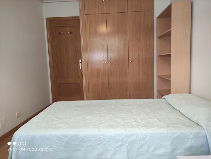 Habitación Tranquila Y Sencilla - Burgos