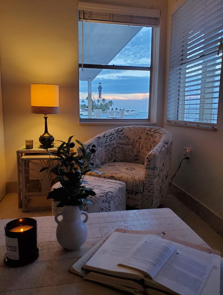 Lighthouse Point Studio Retreat - Pompano Beach