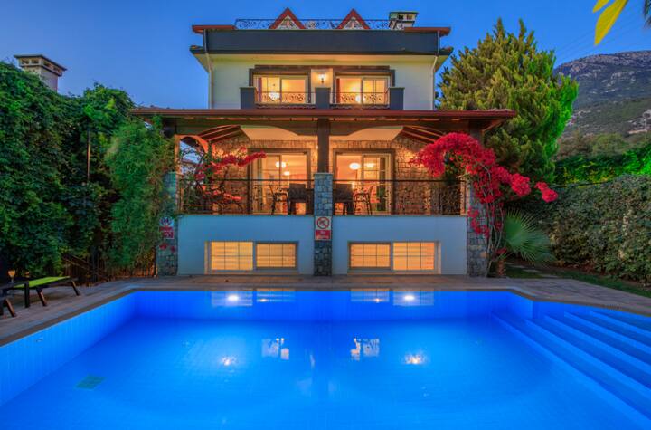 ÖLüdeniz'e 3km,muhafazakar Villa - Çalış Beach