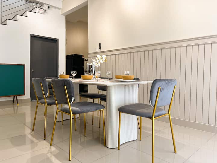 Corner House Puchong 𝟏𝟖 𝐩𝐚𝐱 Kids Friendly - Puchong