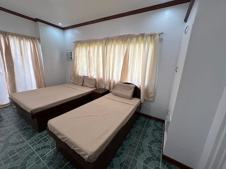 Baclayon Bay Breeze (Nitoroom) - Baclayon