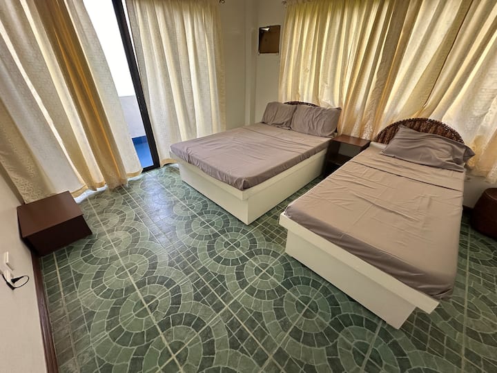Baclayon Bay Breeze (Rattanroom) - Baclayon