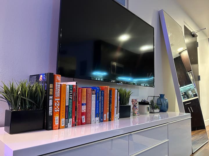 Downtown La -Free Parking-  Legends Loft! - Koreatown - Los Angeles