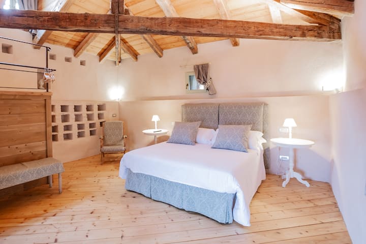The Medieval Tower – Luxury Room In Valpolicella - Lac de Garde