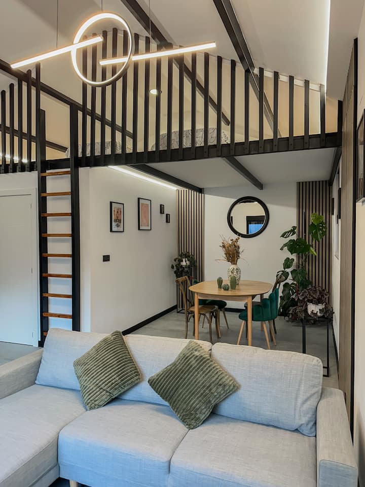 Finca O Segredo, Chalet En El Centro De Vigo. - Vigo