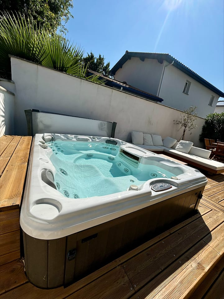 Maison De Ville Jacuzzi Extérieur Proche Océan - Bidart