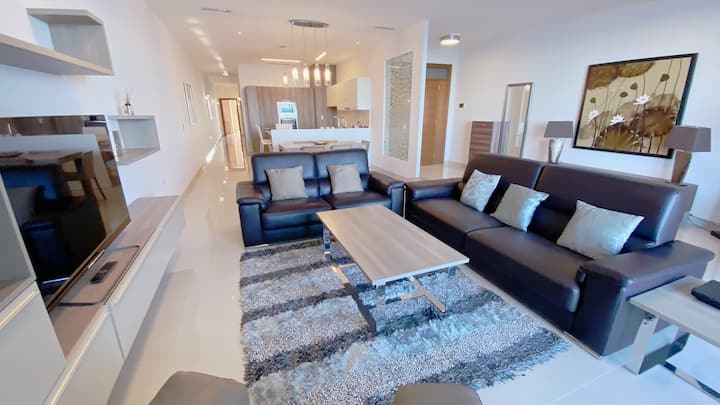 Quisisana Boutique -Sea View Apartment - Malta