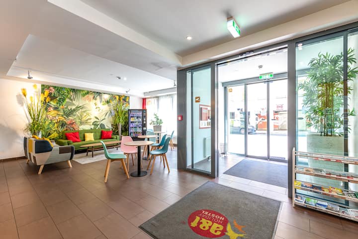 Geteiltes Zimmer Im Hotel (6-bett) - Vienna