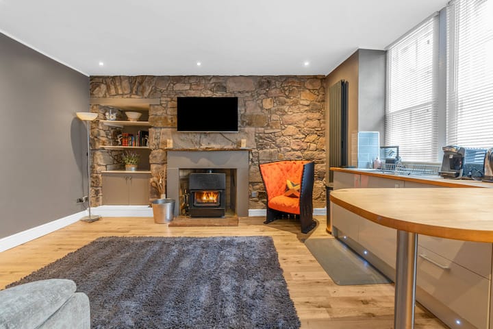 Historic Royal Mile Retreat - Leith