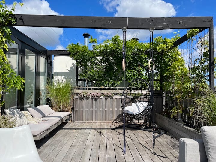 Large Penthouse With Roof Terrace Near Vondelpark. - Ámsterdam
