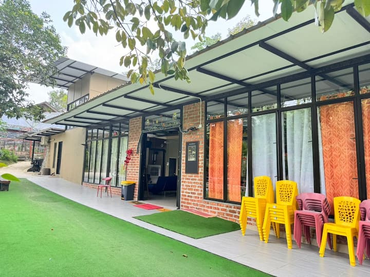 Bentong Retreat Holiday 30pax Villa
文冬民宿新天地农庄二合院 - Bentong