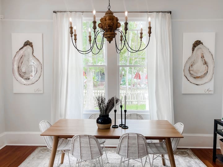 Guesthouse On Girod-the Leighton Suite #1 Location - Mandeville, LA