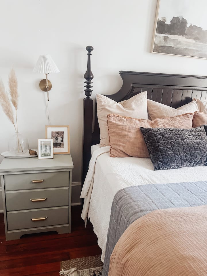Guesthouse On Girod-the Leighton Suite #1 Location - Mandeville, LA