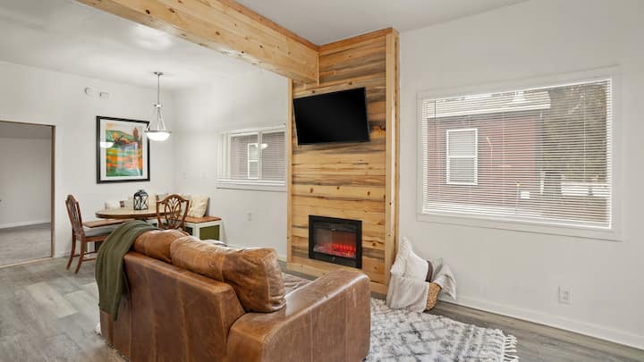 Cozy Retreat Near Sandpoint - Lake Pend Oreille, ID