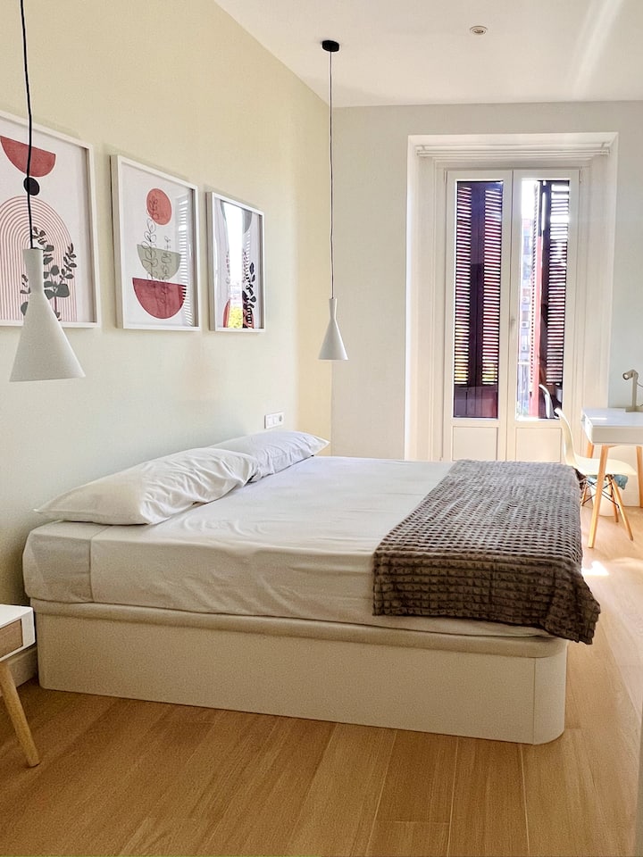ÓPera Suite 3 With Private Bathroom - Madrid