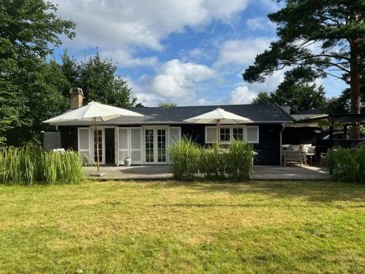 Idyllisk Hus Tæt På By Og Strand - Denmark