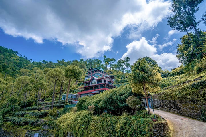 8br In Soulful Location Amidst Panoramas Of Barog - Solan
