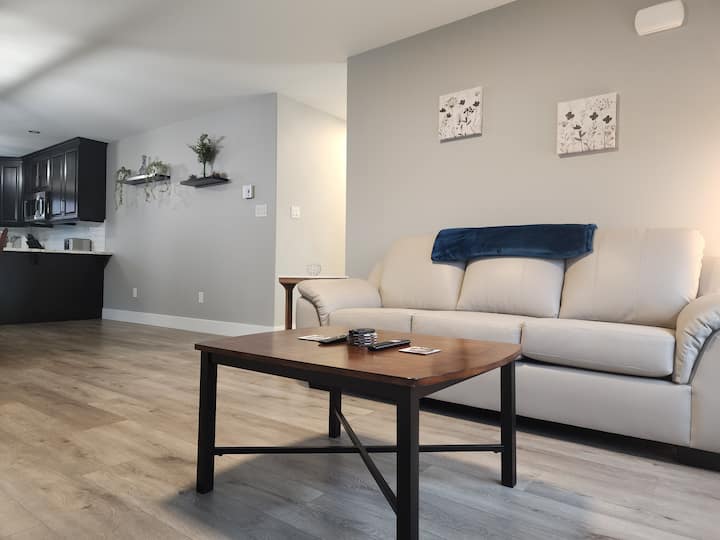 Executive & Quiet 2 Bdrm In The Heart Of The City - Paradise