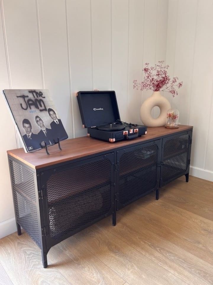 Cecilia Rose Stable - Herne Bay